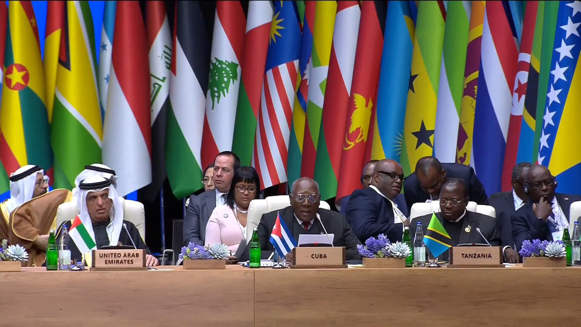 Discurso En La Cumbre Del Grupo De Contacto Del Movimiento De Países No 2585