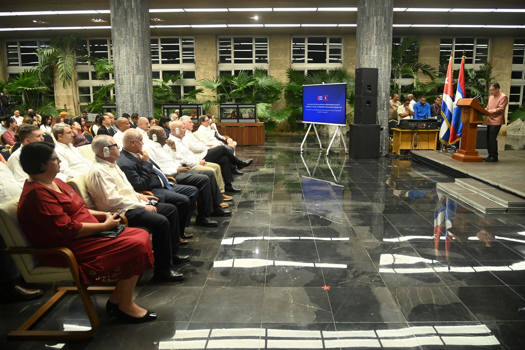 Cuba y Laos: el orgullo por 50 años de profunda amistad | Presidencia y ...