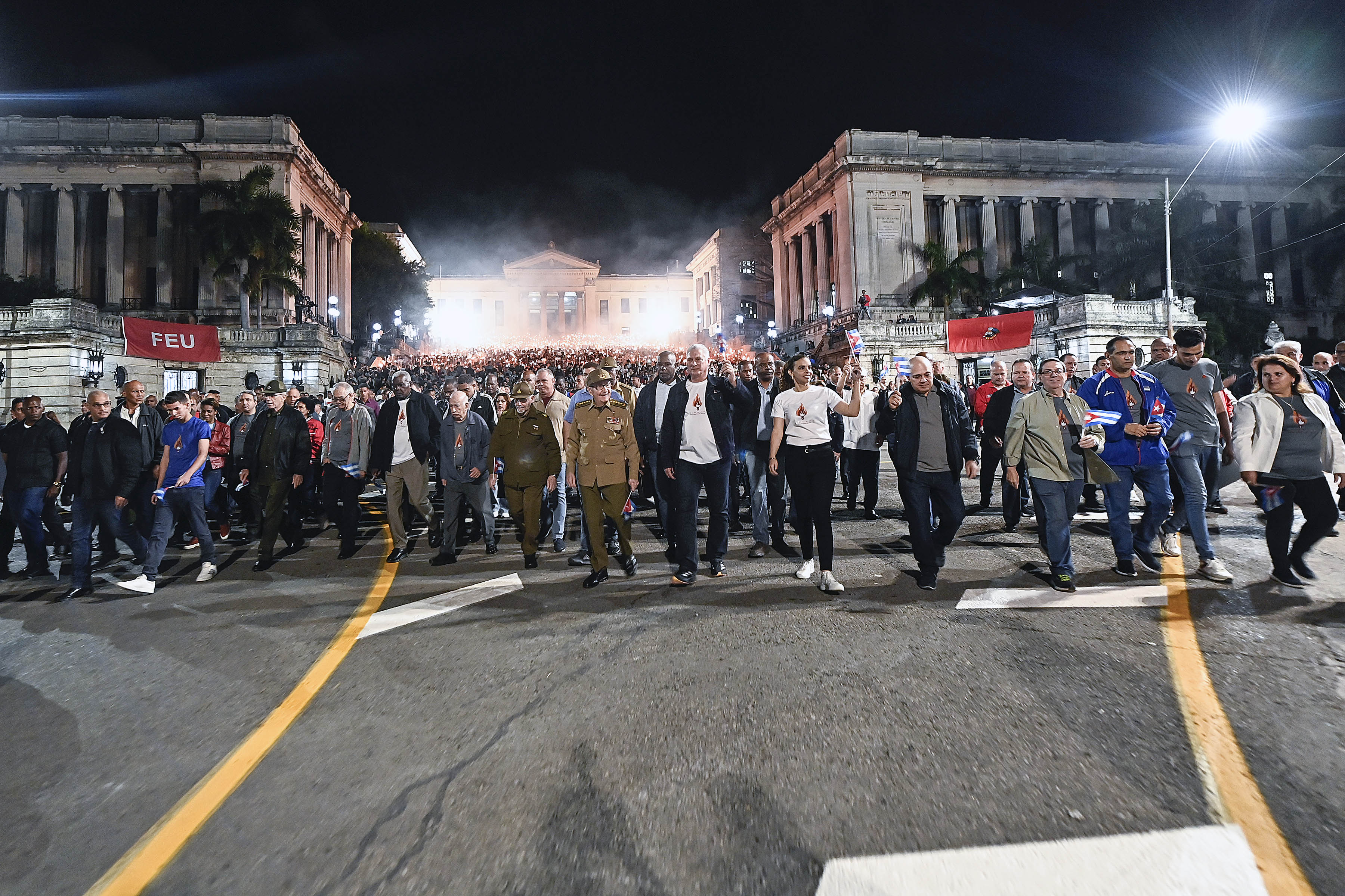 Cuba y su luz martiana, fidelista y antimperialista | Presidencia y ...