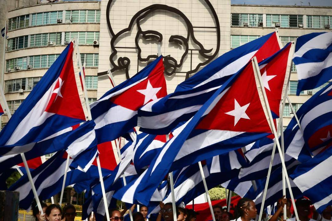 Homenaje a Camilo Cienfuegos | Presidencia y Gobierno de la República ...